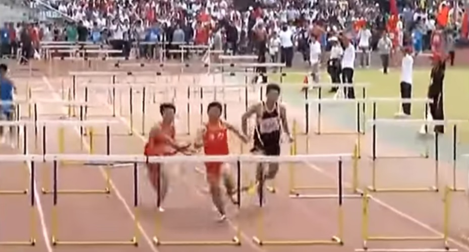 Atleta Desastrado Destrói Tudo Pelo Caminho e Nem Se Importa!
