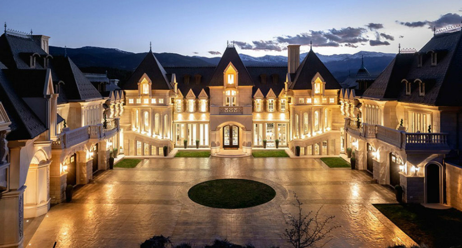 Uma Visita Guiada a Um Castelo Recém Construído No Valor De 12 Milhões