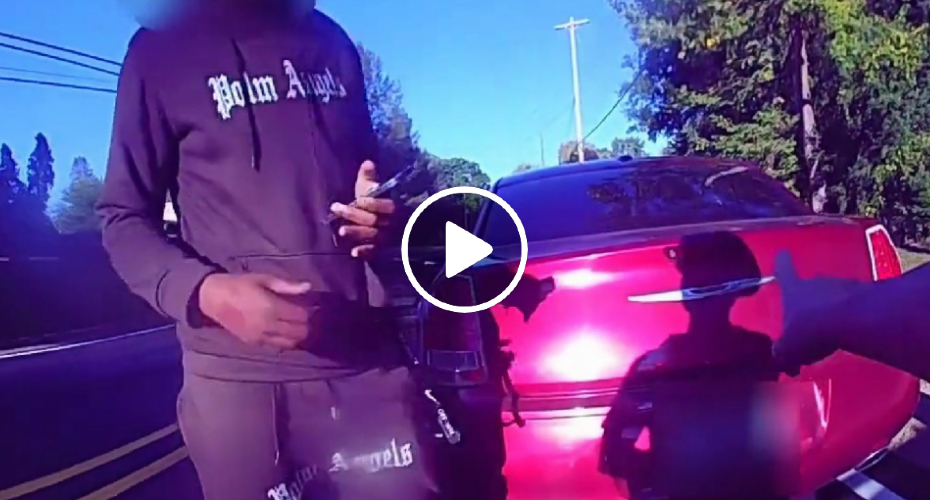 Jovem De 21 Anos Arrasta Polícia Em Operação Rodoviária No Michigan
